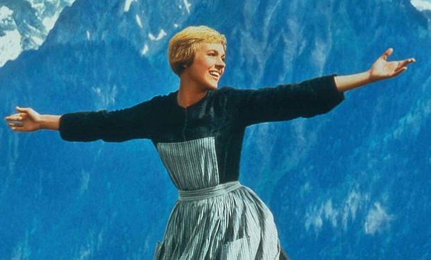 "Tutti insieme appassionatamente" compie 50 anni. Ecco alcune curiosità ...